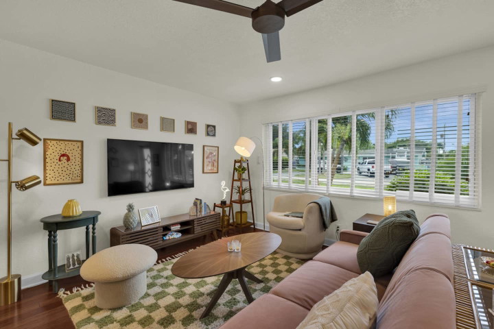 Chez Jasmin: Guest Fave  Retro Retreat  Private Hot Tub  Minutes To Beach! - Pompano Beach, FL