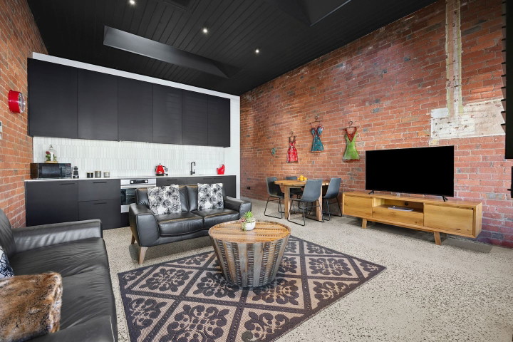 The Radford Geelong West | Walk To Cafes - Great Ocean Road