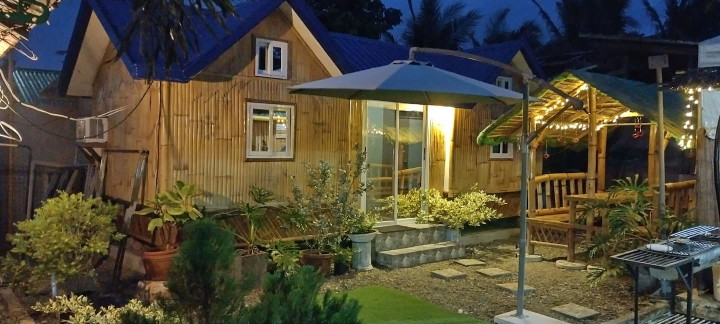 River Edge Transient House - Modern Kubo - Baler
