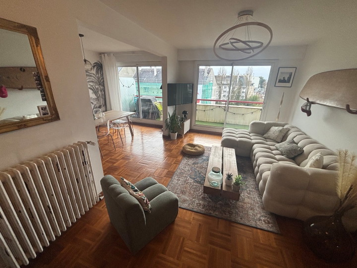 Superbe Appart Duplex 4/5ch + Pkg
Vue Sur Nantes - ナント