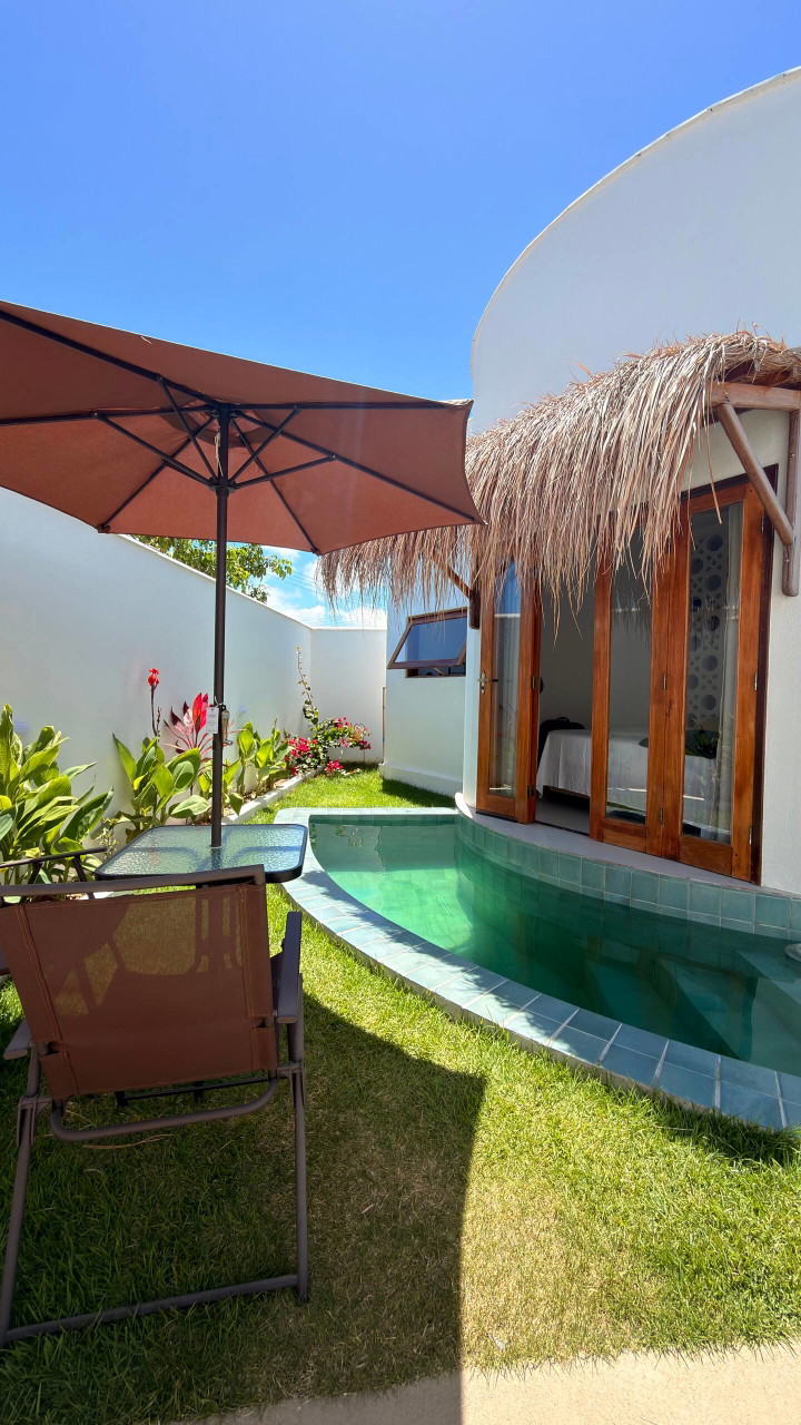 Bungalow 1 Couples' Retreat With Private Pool - Japaratinga