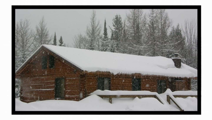 The Log Cabin Retreat - Munising, MI