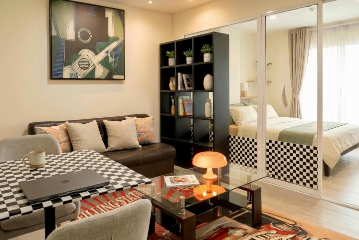 3 Min Walk To Bts Station, Convenient Apartment With King Size Bed/wooden Guitar/swimming Pool/gym/7-11 - Thailand