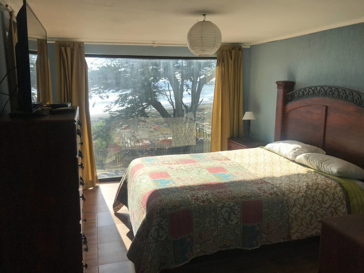 Casa Muy Grande Con Excelente Ubicación - Pichilemu