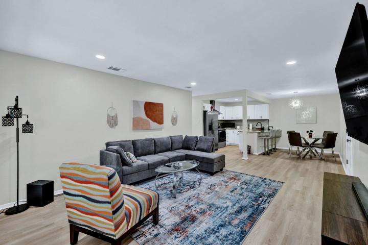 Southwest Chic 5-min To Cowboys/rangers Sleeps 8 - Arlington, TX