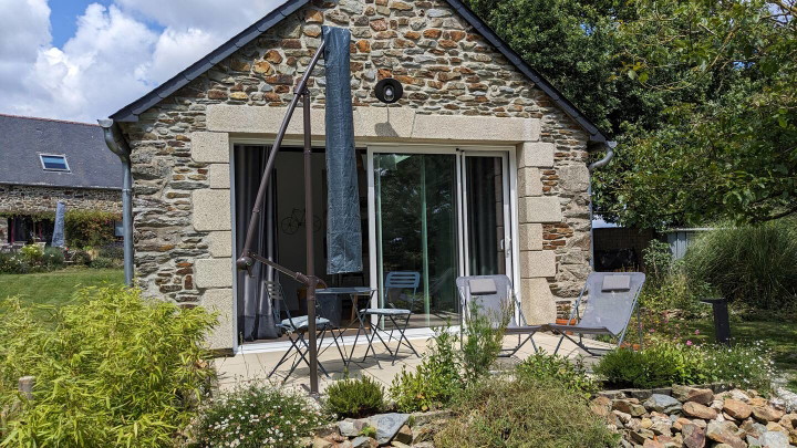 Maison En Pierre, Gîte Indépendant:clef Des Champs - Loudéac