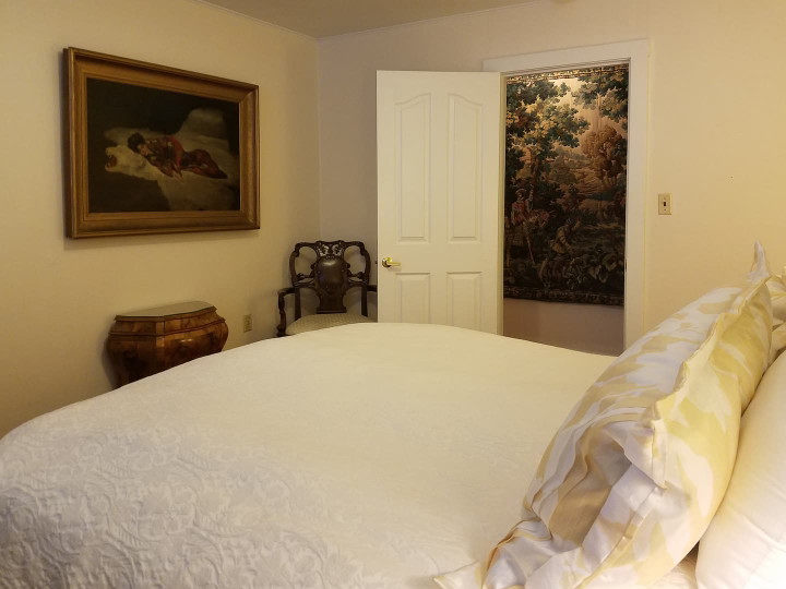Free Wifi & Free Parking.  Charming In-town Cottage In California Wine Country - Calistoga, CA