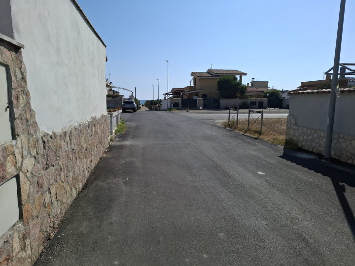 Basement 100 Metres From The Sea - Ardea
