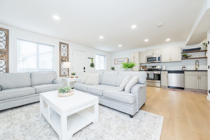 Pinnacle Cozy Private Suite! - Grande Prairie