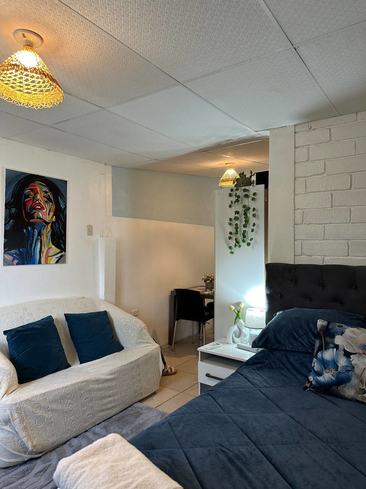 Independent, Discreet Suite, Key Entry - Portoviejo