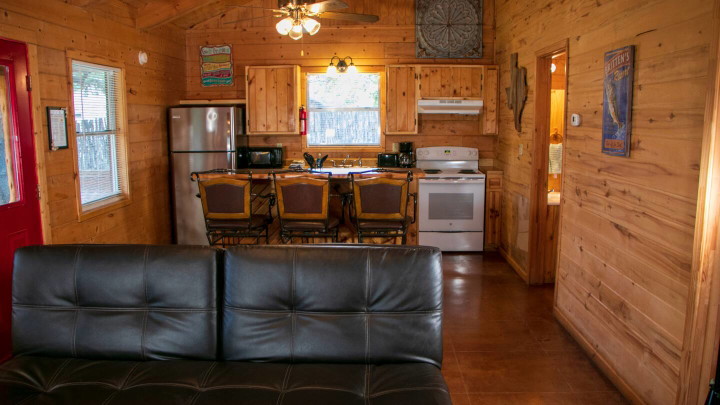 Cabin 12 - Leakey, TX