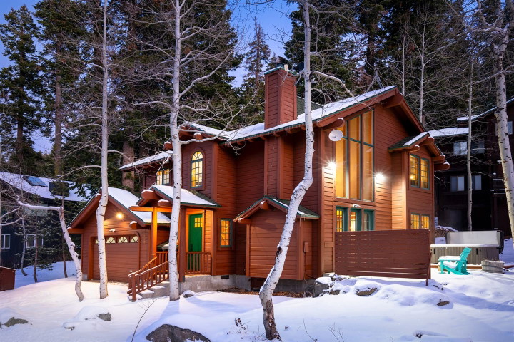 Palisades Cabin Retreat | Hot Tuba/cevviews - Olympic Valley, CA
