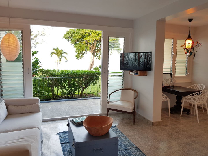 Oceanfront 209 Chill Out Spot - Ocho Rios