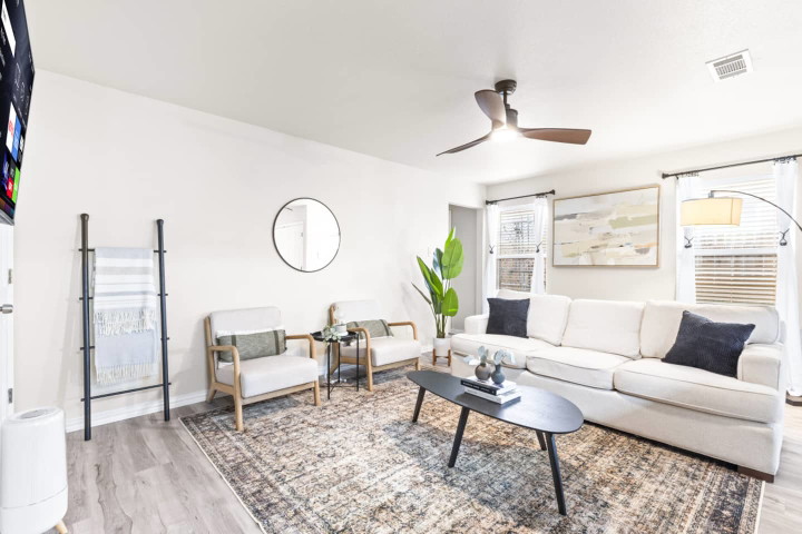 Spacious 3br W/ Game Room | 10 Min To At&t Stadium - アーリントン, TX