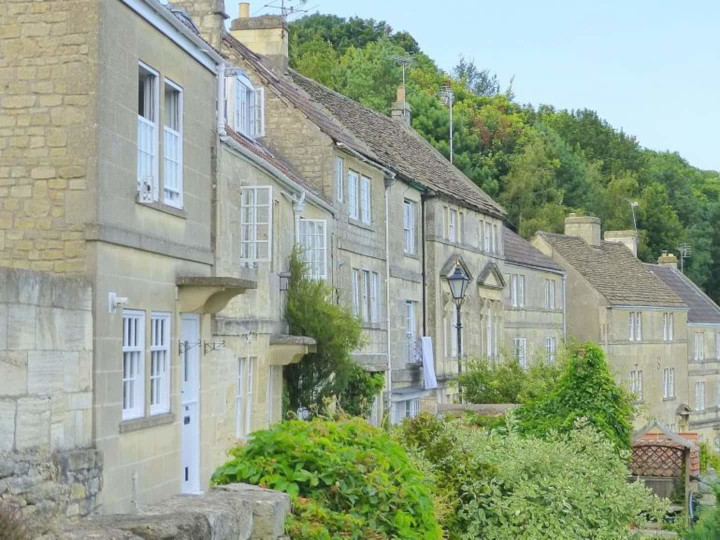 Honeybee Cottage Panoramic Views & Near Bath - ウィルトシャー