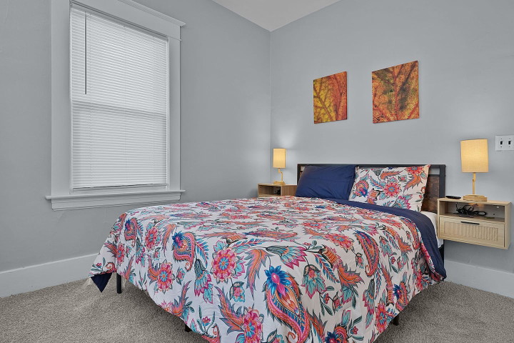 Extremely Convenient Nw Side Home! 3 Queen Beds - Grand Rapids, MI