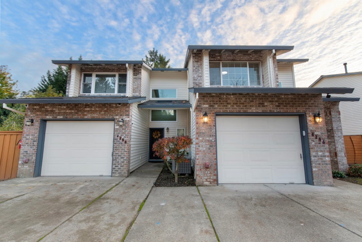 Two Side-by-side Townhomes · 6br · Safe & Quiet - Hillsboro, OR