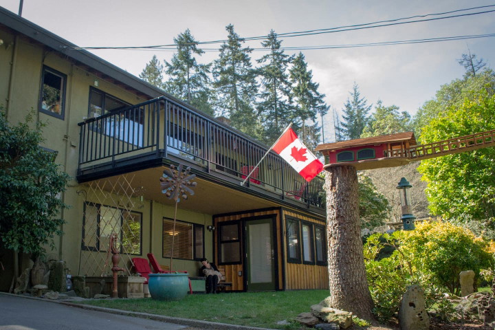 Spacious, Well Appointed Suite Close To Downtown - Nanaimo