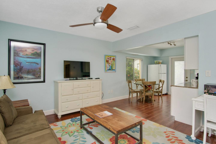 Beach Place Guesthouses Bldg/mother Listing Nq1 - Cocoa Beach, FL