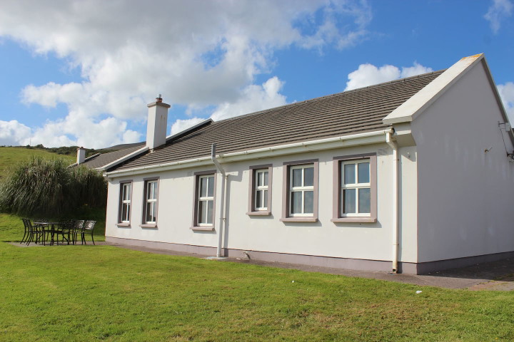 Luxury Beach View Cottage - County Kerry