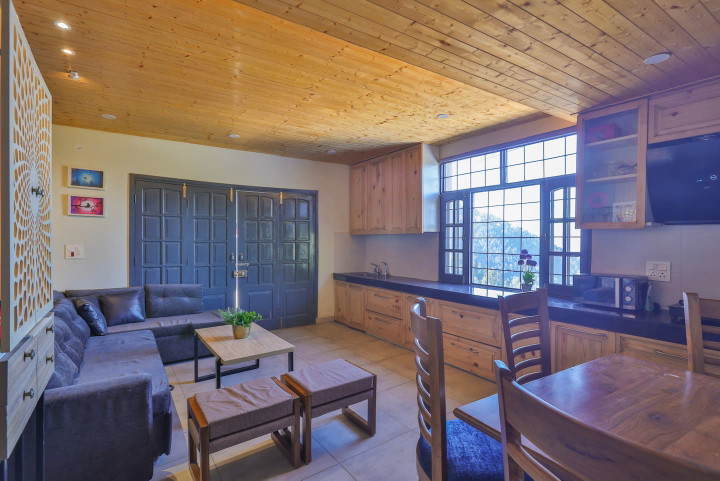 Suhag Valley View, Off-beat 3 Bedroom Holiday Home - Dalhousie