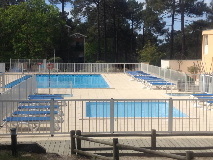 Appartement Avec Piscine - Carcans
