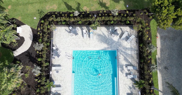Renovated Poolside Escape With Two Kings, Bikes - Sanibel, FL