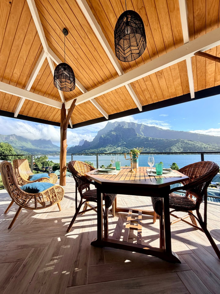 The Bay View Bungalow Signature Paopao Moorea - French Polynesia