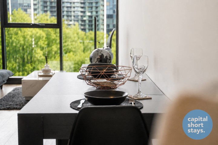 City Views | Walk To Mall | Bbq | Pool | Parking - Canberra