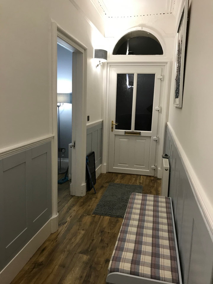 Hidden Gem 
2 B/r Luxury Apartment (City Centre) - Loch Ness
