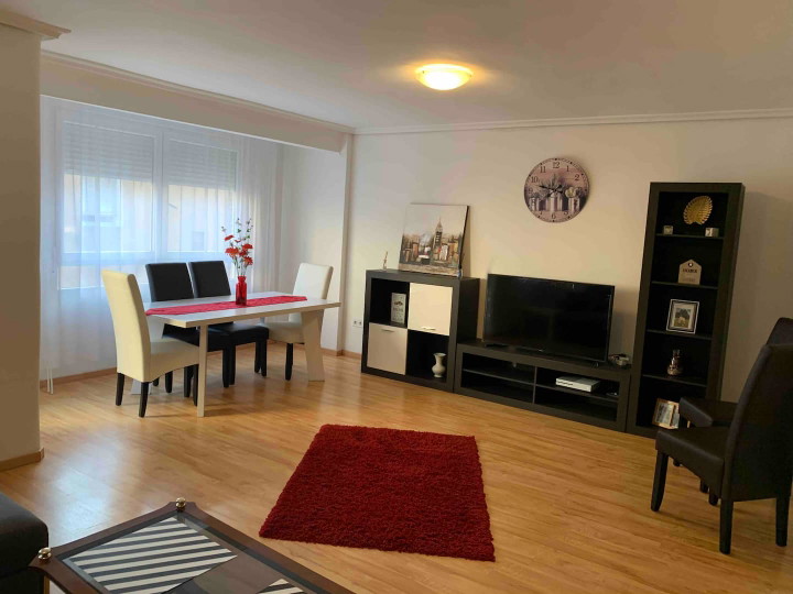 Great Value, Super Spacious Accommodation - Villarreal