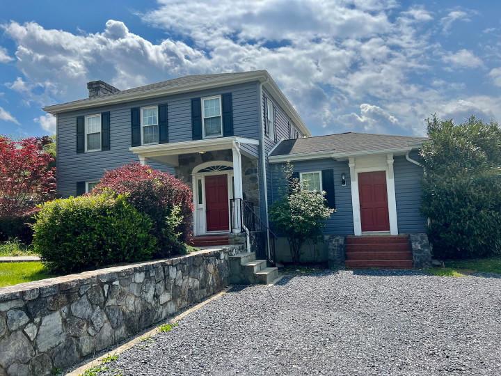 Hot Tub, Campfire Ring, Convenient Location, Large Groups!! - Harpers Ferry, WV