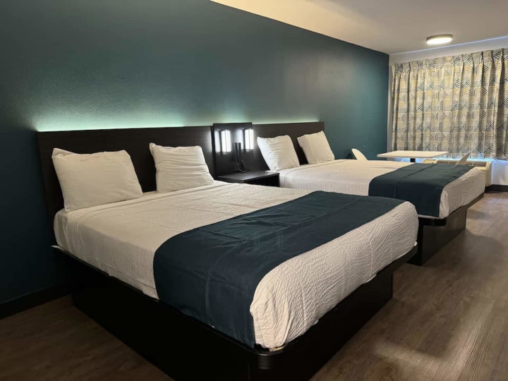 3 Accommodations For Group Stay | Free Parking! - Los Angeles