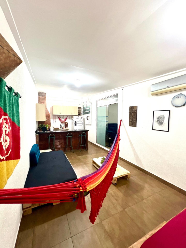 Apê Com Clima De Casa - Leia A Descrição - Porto Alegre