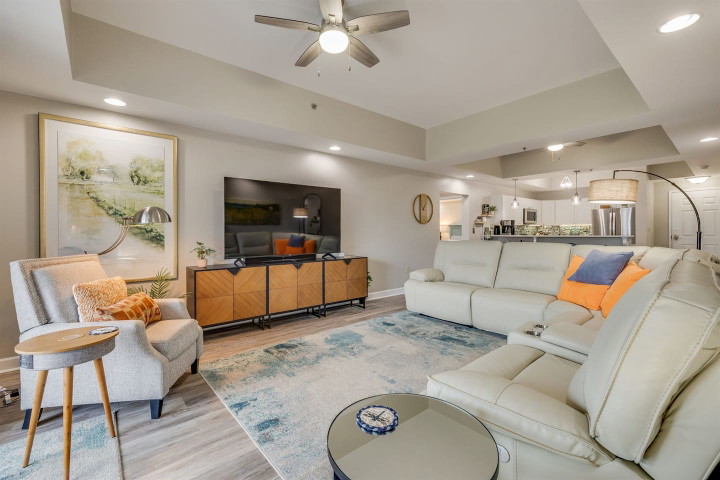 New Speedway Skyview: Moderntracksidestay, 3br - Bristol, TN