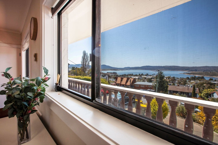 Stunning Water Views 2 - Jindabyne