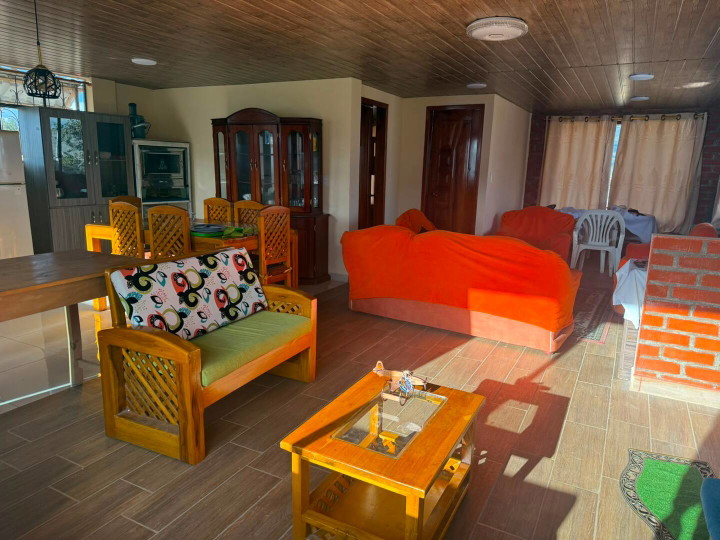 Casa Campestre A Las Afueras De Latacunga - Salcedo