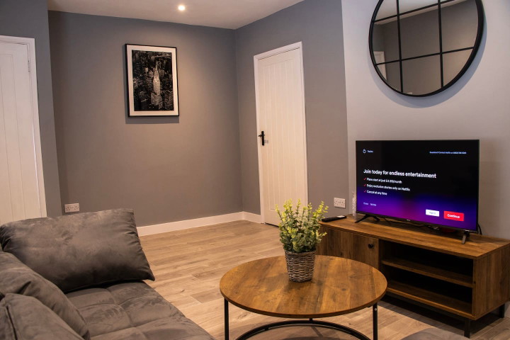 Entire House In Stevenage Old Town With Parking - Stevenage