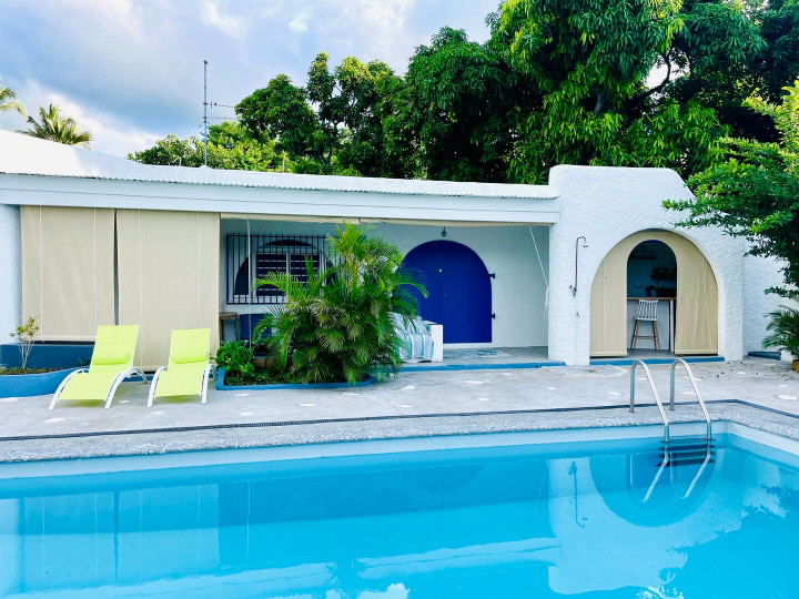 La Kaz Caleepso 2, Accommodation With Pool View - Réunion