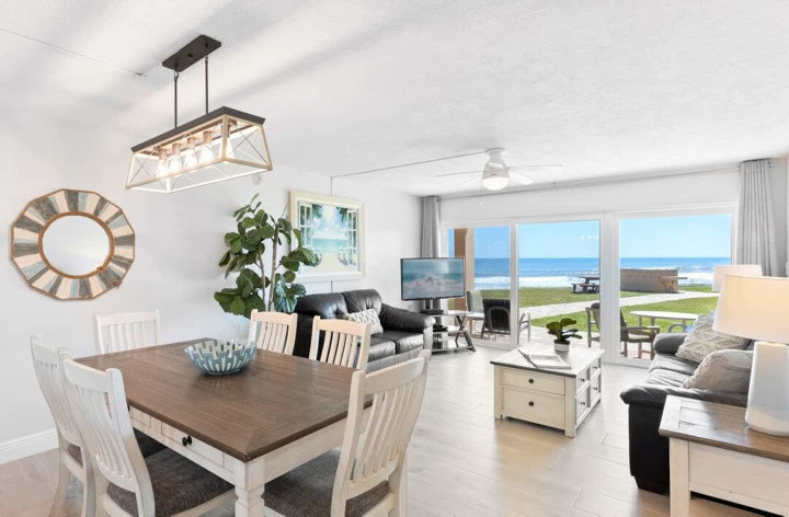 Oceanfront Bliss Pet Friendly Ground Floor Condo! - Satellite Beach, FL