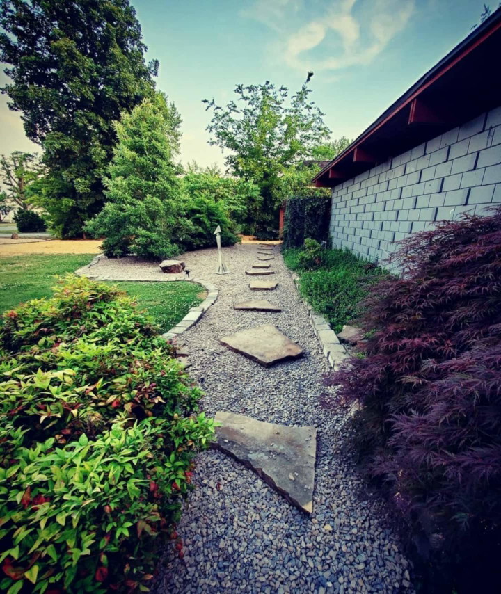 Frank Lloyd Wright Design Inspired House - Marion, IL