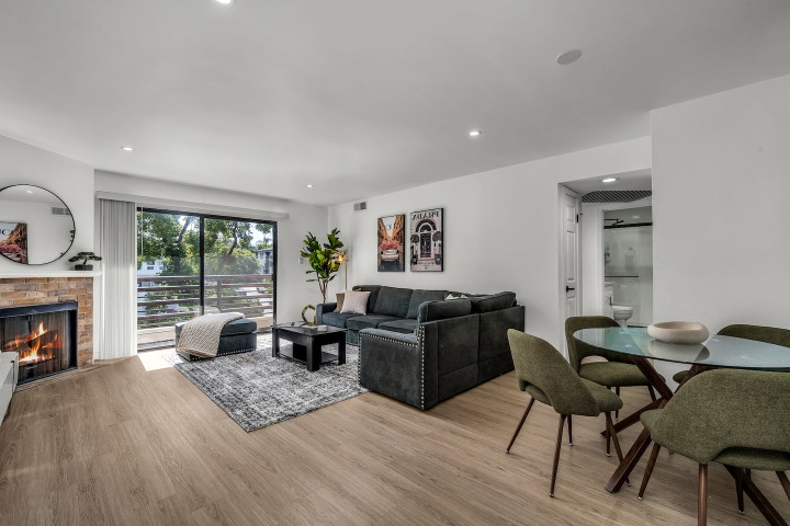 Beverly Hills Stylish 2br/2ba + Parking Garage - Beverly Hills, CA