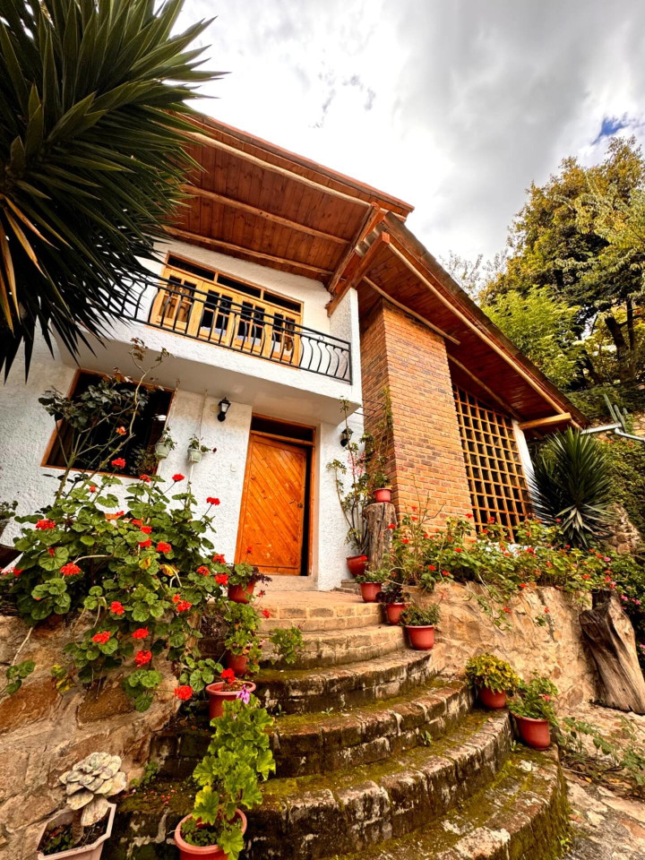 Grand Beau Chalet Avec Jardin, Proche Du Centre - Pérou