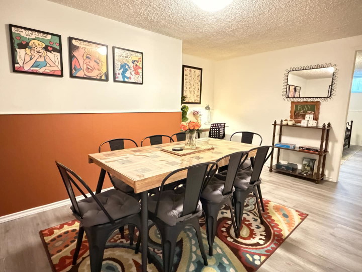Charming 3br Suite With Garage Parking - Calgary