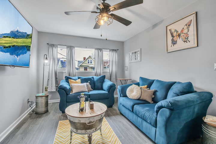 Comfy Cozy 31 Nights Or More Rental - バッファロー, NY