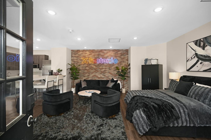 Modern Studio Downtown Alamo - Walnut Creek, CA