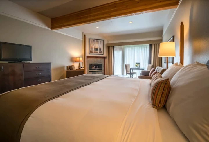 Pine Ridge Inn, The Best Views In Bend, Oregon! - Bend, OR
