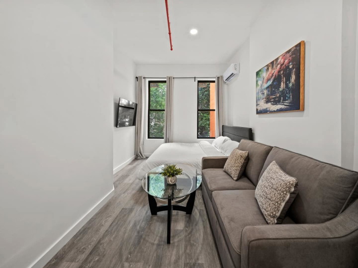 Spacious King Room With Sleeper Sofa | The Serene - State of New York