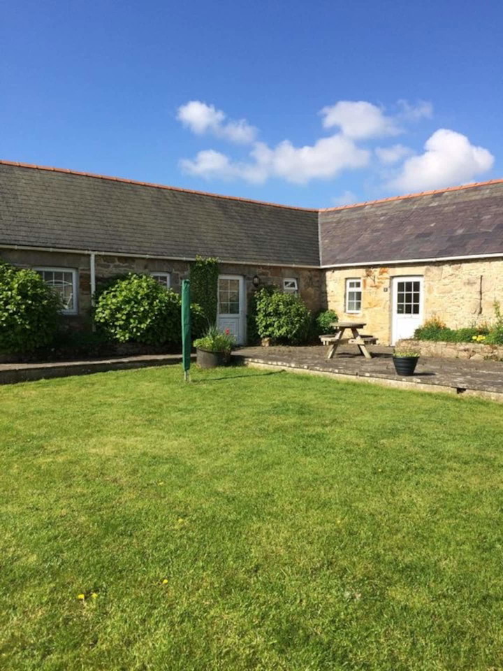 3 Glantraeth Farm Cottage - Great Britain
