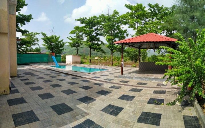 Sunflower Villa With Pvt Pool, Water Slide&gazebo. - Karjat